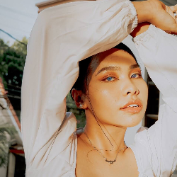 Irish Zia Joy Apolinario | Linky.ph
